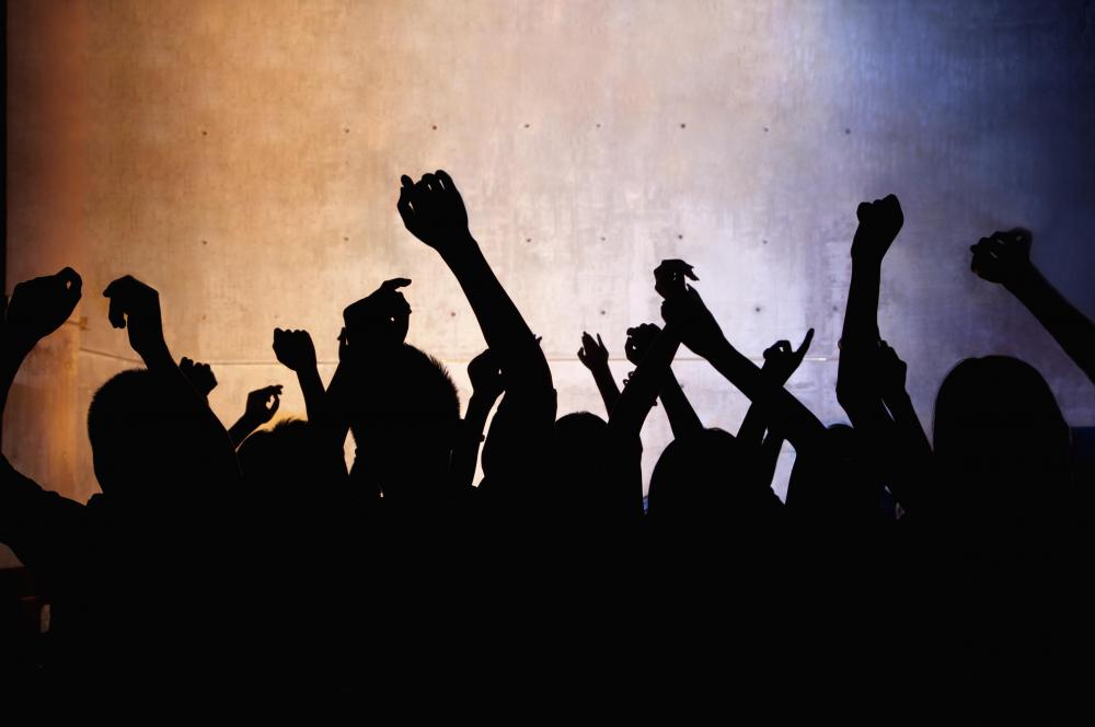 What is a Rave? (with pictures)