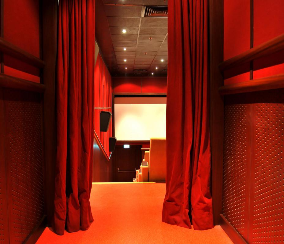 What are Movie Trailers? (with pictures)